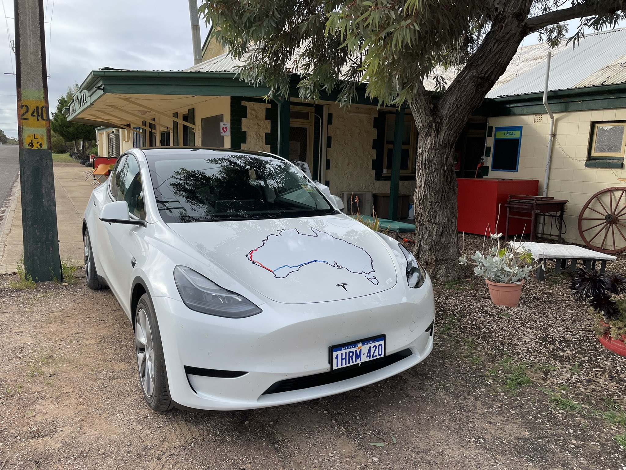 Australian Y Tour – Two Brand New Model Ys around the country at once ...